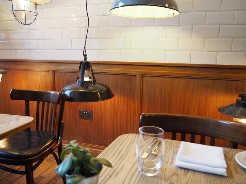 Corner Room - Affordable 3 courses | the food connoisseur