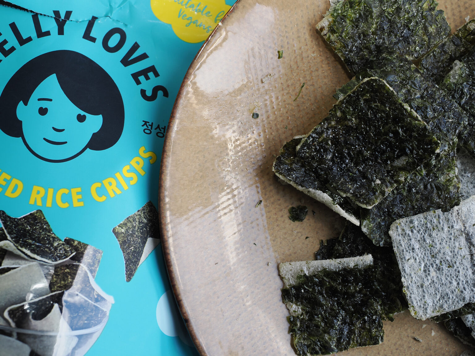 Kelly Loves Family Korean variety box review | the food connoisseur